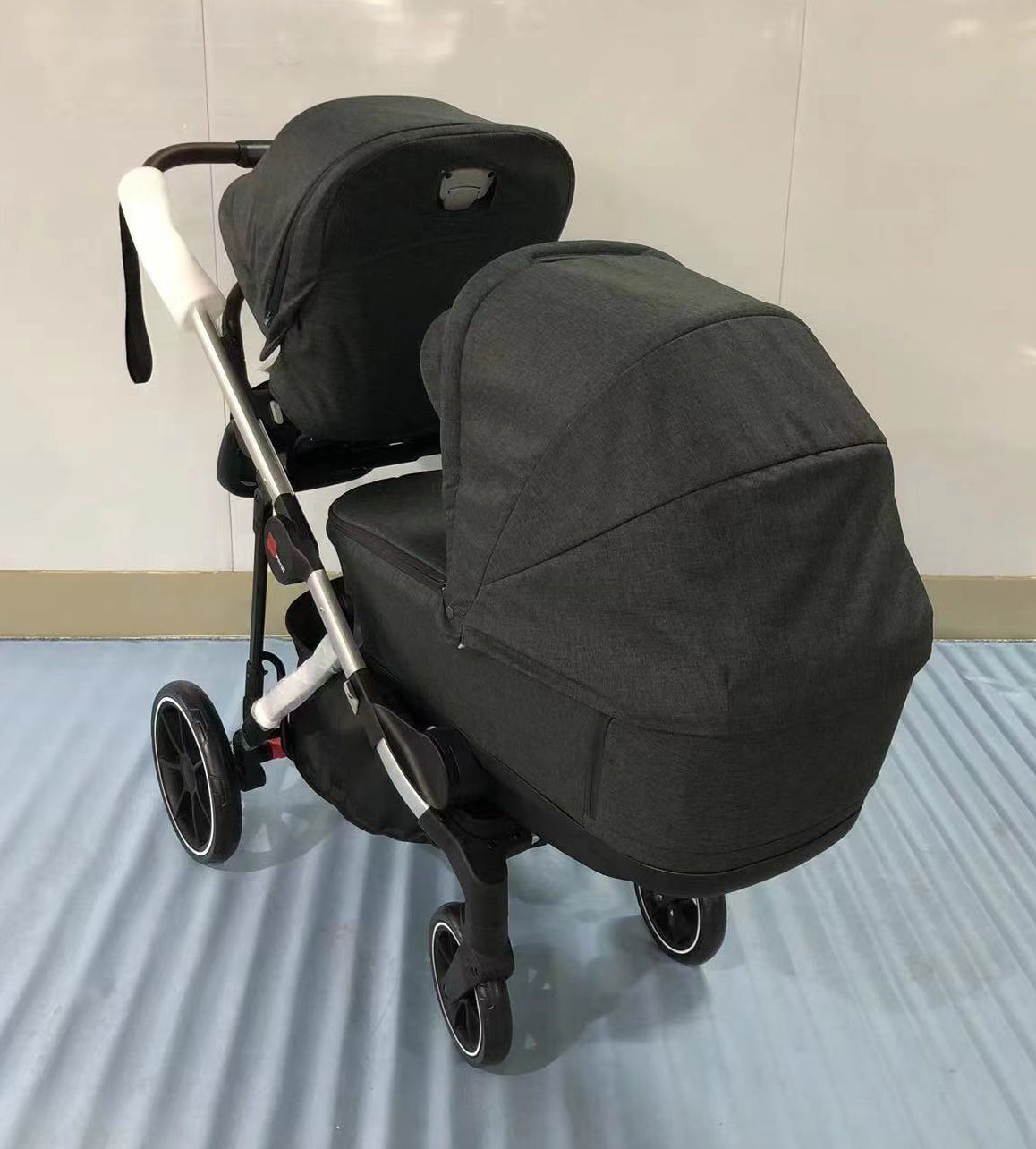 Babyworth Luxi Pram with two seats